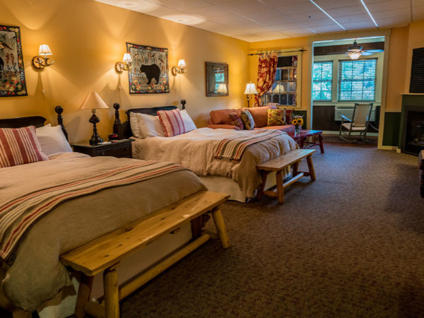 Home - The Common Man Inn & Spa